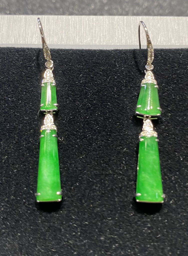 highly translucent vibrant green irregular shape jadeite earring[SOLD ...